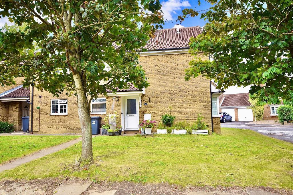 Lochy Drive, Linslade, LU7 2XY 2 bed semi-detached house - £240,000