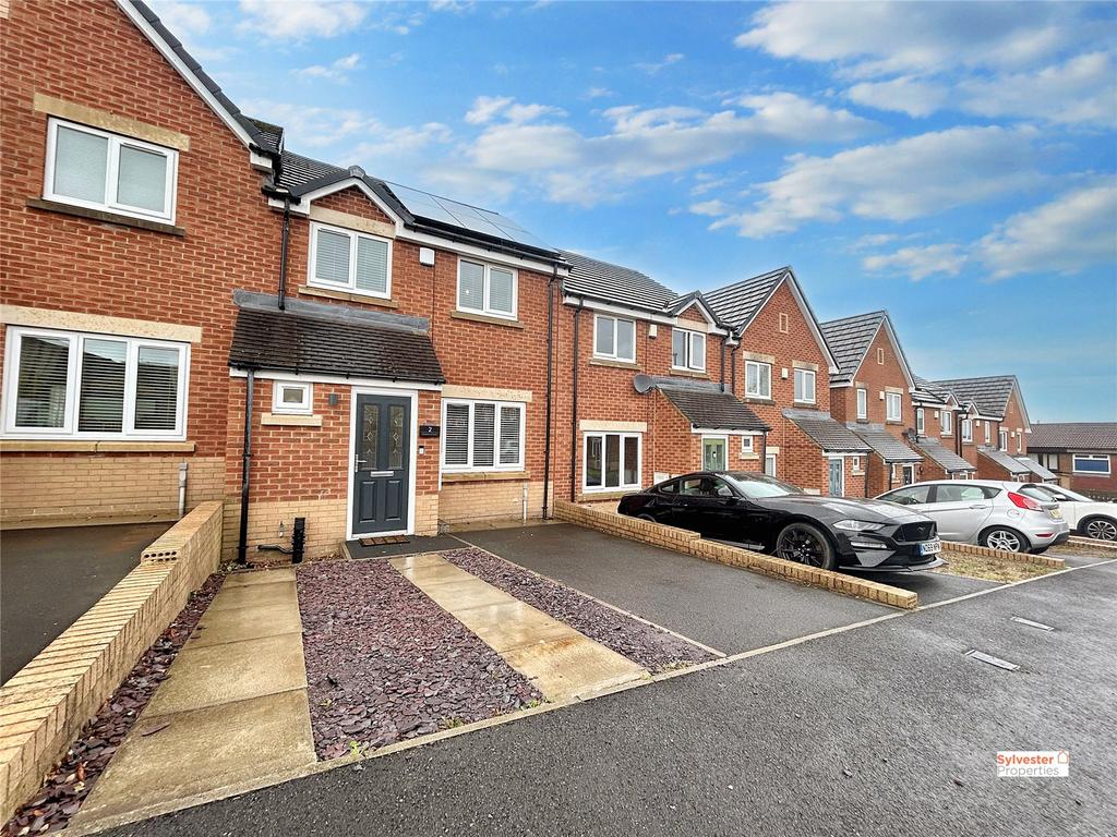 Manor Court, Catchgate, Stanley... 3 bed terraced house - £135,000