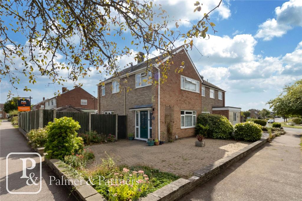 Templewood Road, Colchester, Essex, CO4 3 bed semi-detached house - £ ...