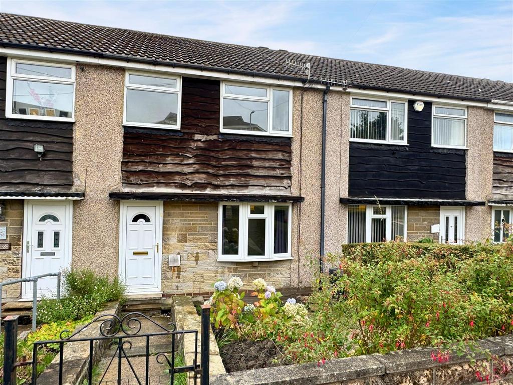 Staveley Road, Keighley, BD22 7DQ 3 bed townhouse - £120,000