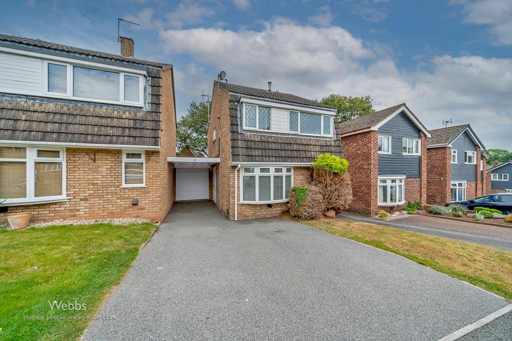 Crestwood Rise, Etchinghill, Rugeley... 3 bed detached house - £280,000
