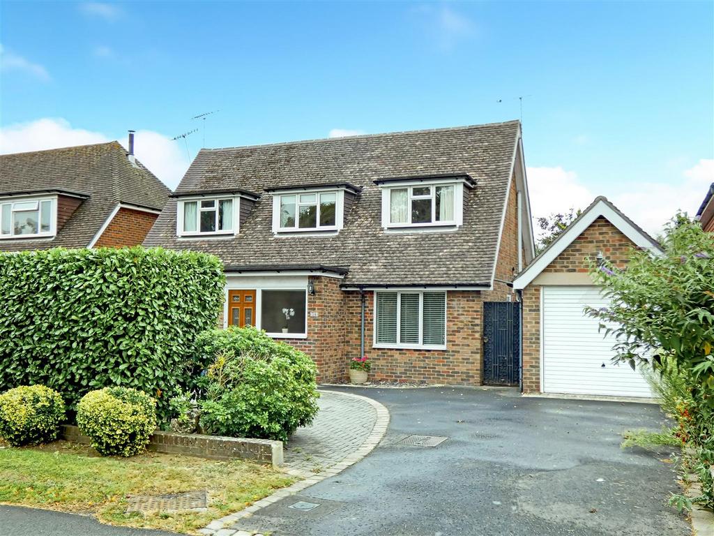 Preston Avenue, Rustington BN16 3 bed chalet - £650,000