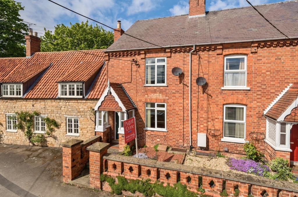 Church Lane, Navenby, Lincoln... 3 bed terraced house to rent - £900 ...