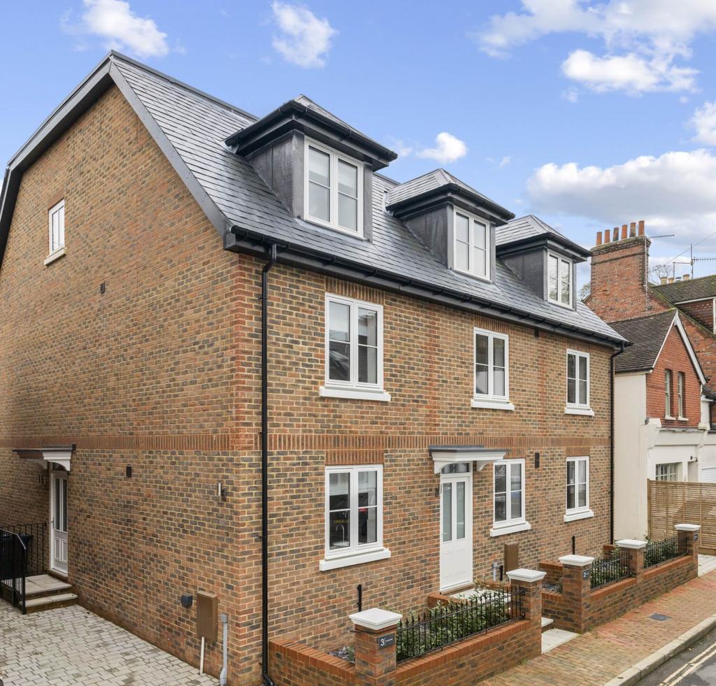 Talbot Terrace, Lewes 4 bed end of terrace house - £685,000