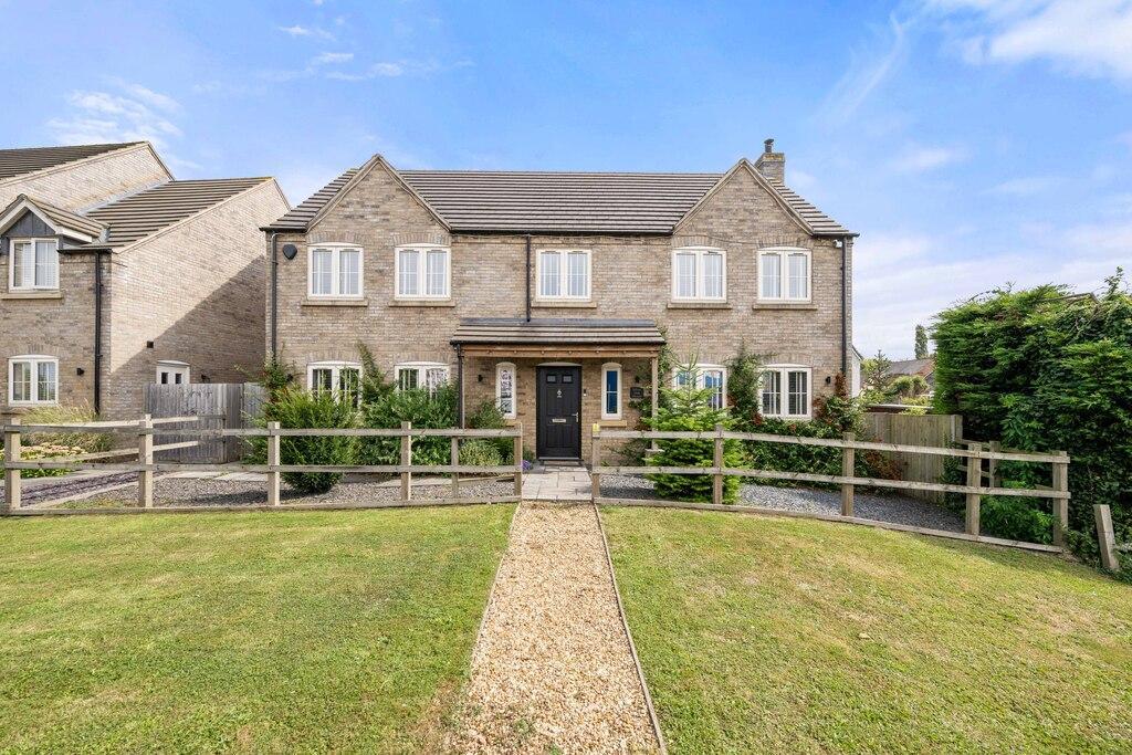 Gull Road, Guyhirn, Wisbech... 4 bed detached house for sale - £449,995
