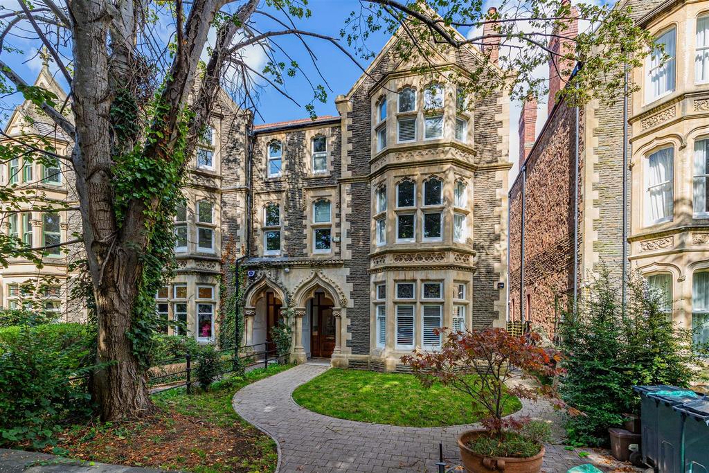 Cathedral Road, Cardiff CF11 2 bed apartment - £395,000