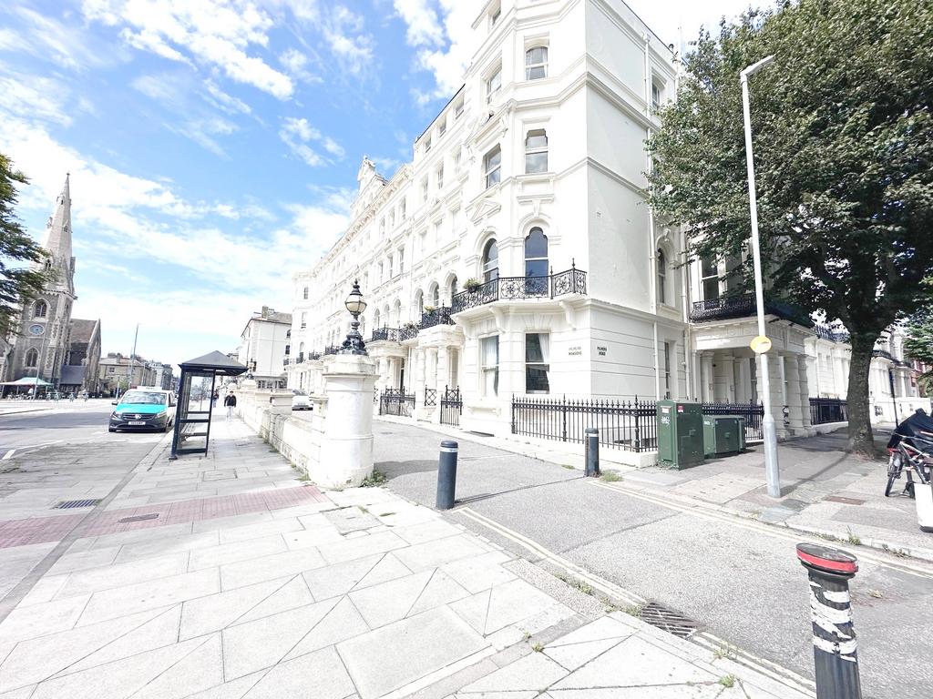 Church Road, Hove BN3 Studio to rent - £1,050 pcm (£242 pw)