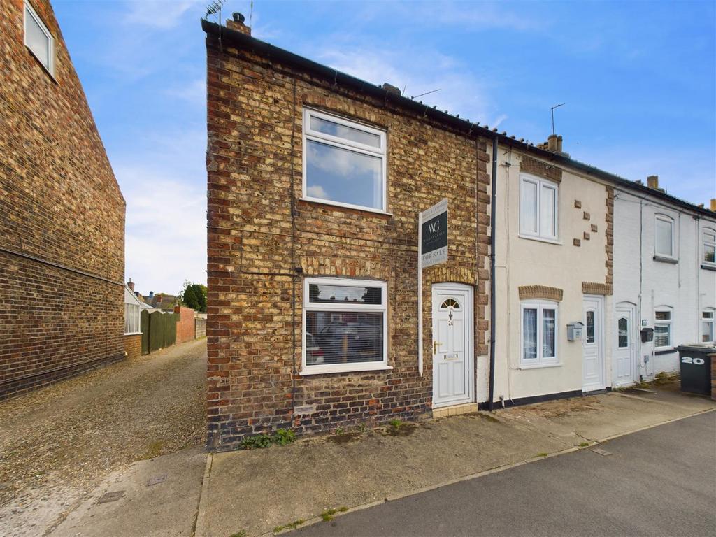 24, Wood Street, Norton, YO17 9BA 2 bed end of terrace house - £155,000
