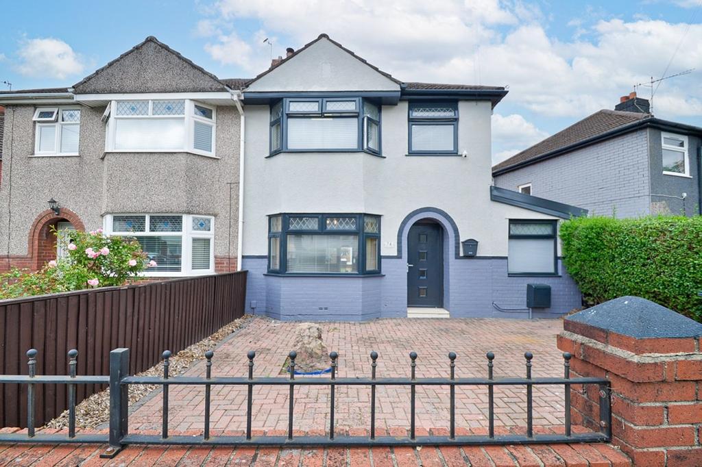 Nash Grove, Newport, NP19 3 bed semi-detached house - £250,000