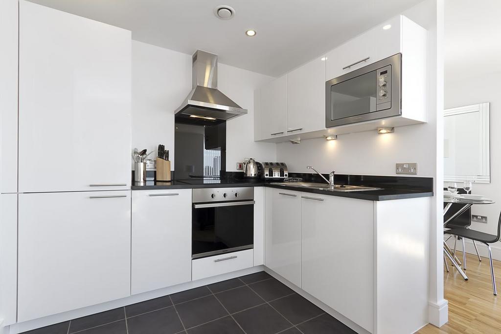 Distillery Tower, London SE8 2 bed apartment - £2,150 pcm (£496 pw)