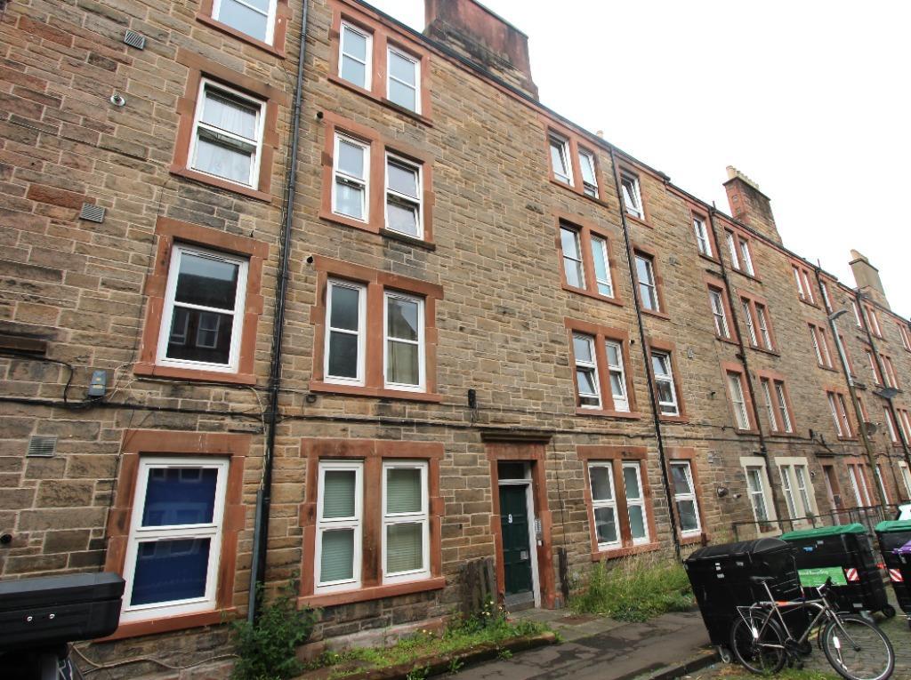Smithfield Street, Gorgie, Edinburgh... 1 bed flat - £950 pcm (£219 pw)