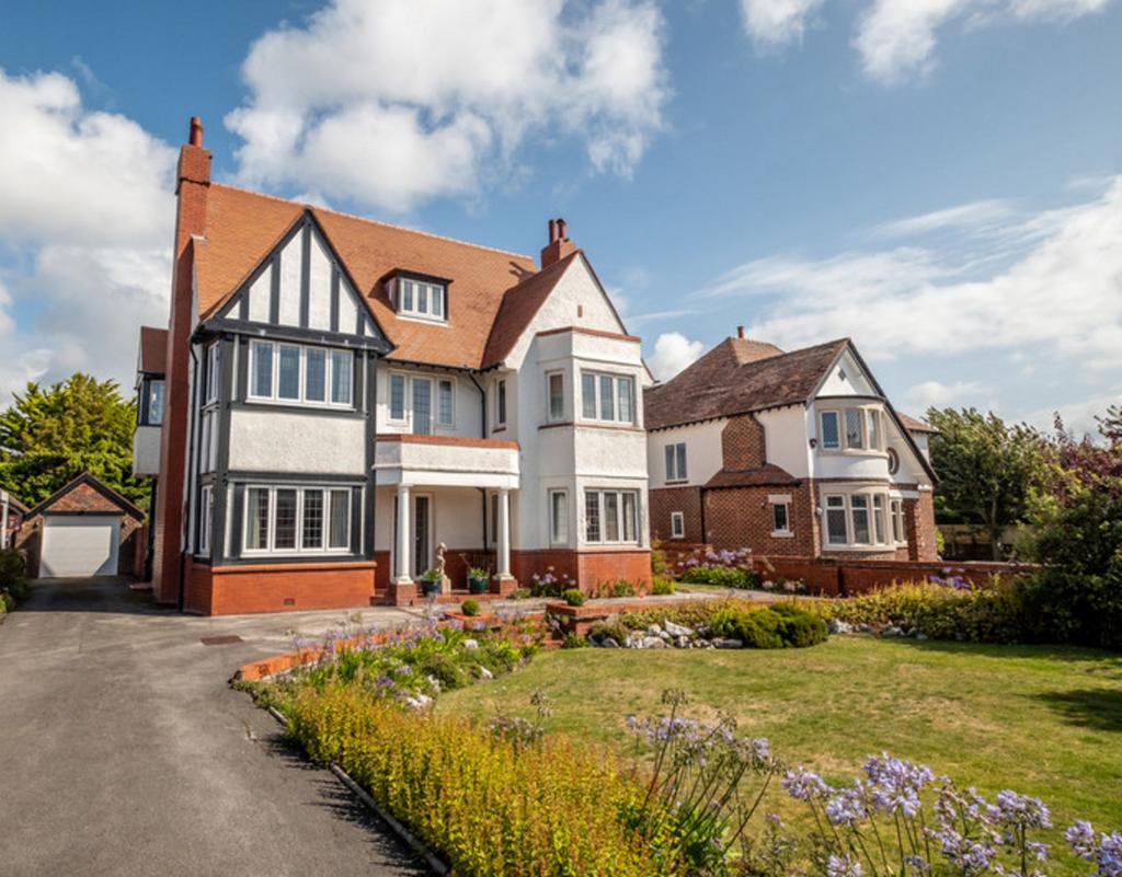 Clifton Drive South, Lytham St.... 5 bed detached house for sale - £775,000