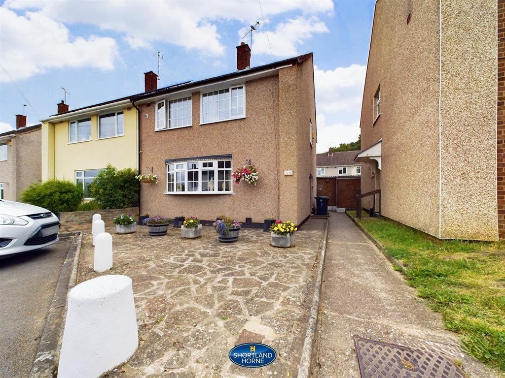 Boar Croft, Coventry CV4 4 bed semi-detached house - £249,000