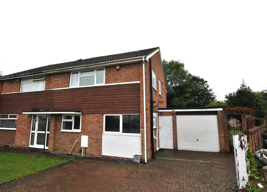 Pynne Close, Stockwood, Bristol 3 bed semi-detached house - £370,000