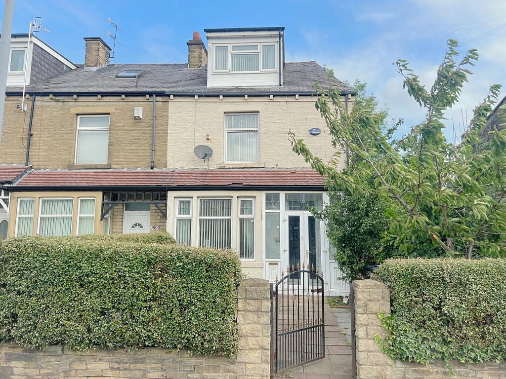 Clayton Road, Lidget Green, Bradford... 4 bed terraced house - £174,000