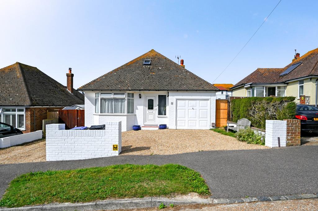 Ardingly Road, Saltdean, Brighton... 3 bed detached house - £625,000