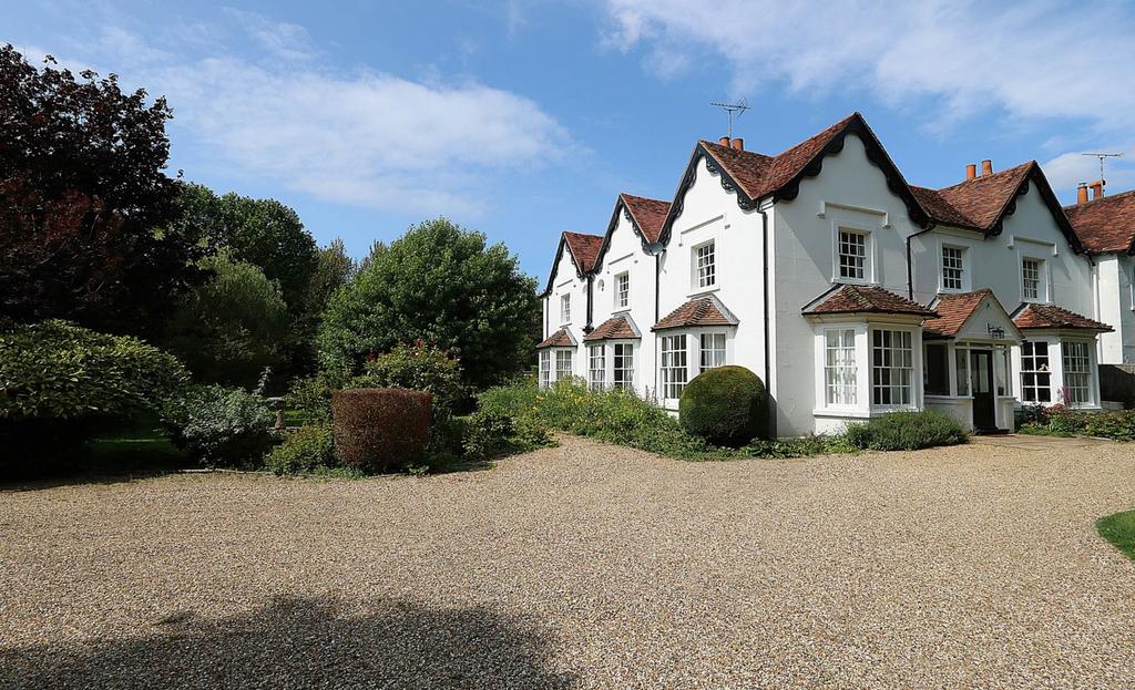 Sulham, Edge of Pangbourne 5 bed country house for sale - £1,000,000