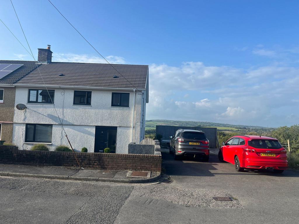 Ger Y Coed, Pontyates, Llanelli, SA15... 3 bed semi-detached house - £ ...