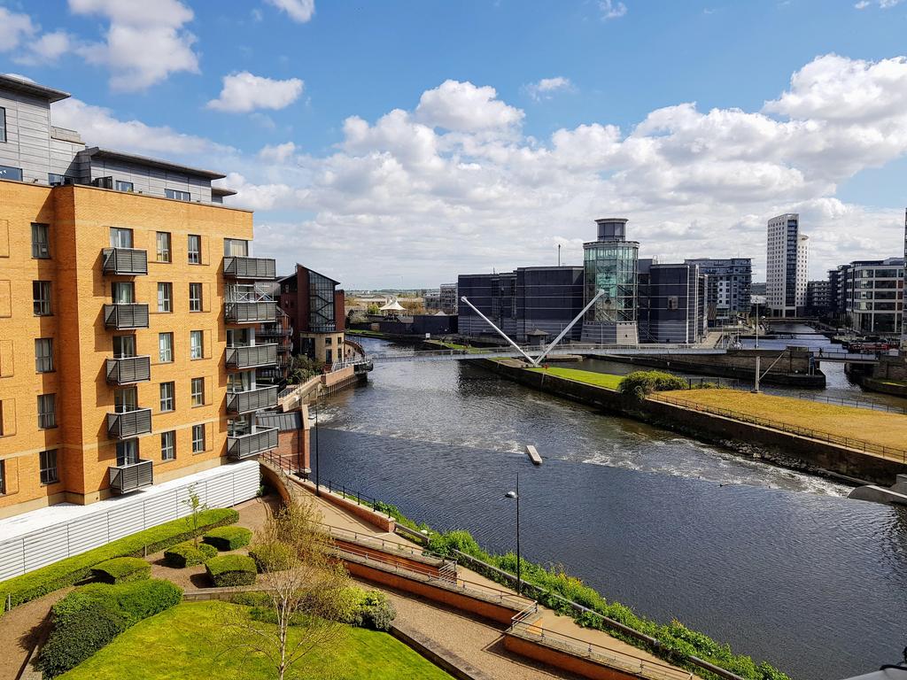 Merchants Quay, East Street, Leeds... 2 bed flat - £1,250 pcm (£288 pw)