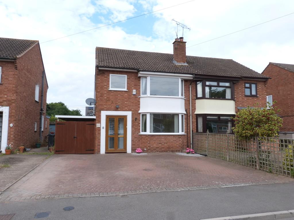 Christine Avenue, Rushwick 3 bed semi-detached house - £1,200 pcm (£277 pw)