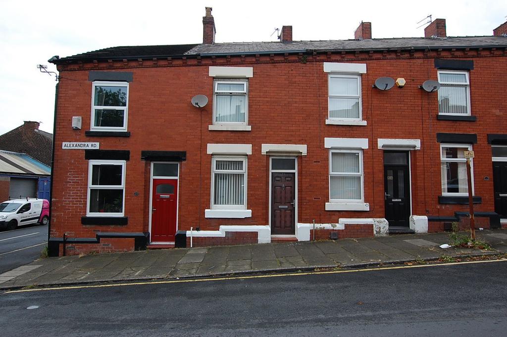 Alexandra Road, Greater Manchester OL6 2 bed terraced house - £850 pcm ...