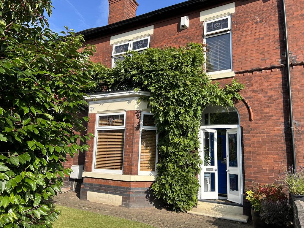Bloom Street, Edgeley 4 bed terraced house - £400,000