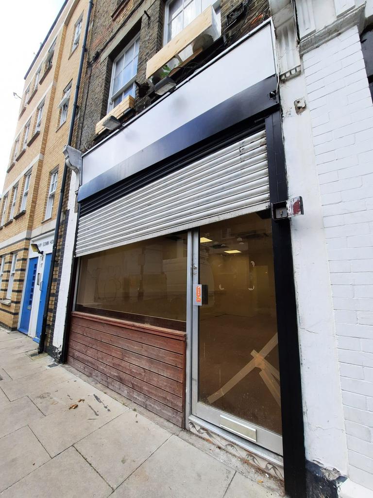 London EC1Y Cafe - £1,667 pcm (£385 pw)