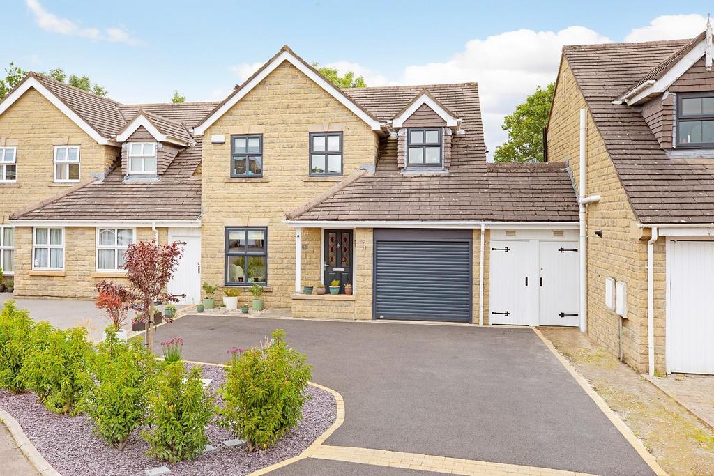 Greenholme Close, Burley in... 3 bed link detached house - £465,000