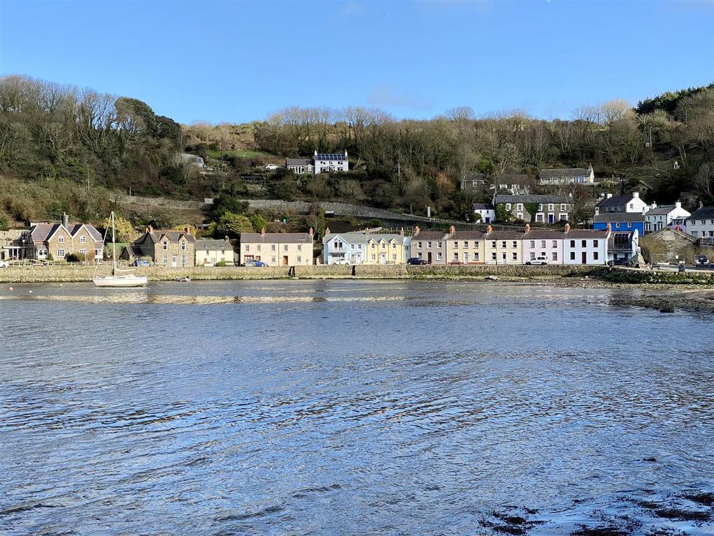 11 Quay Street, Lower Town, Fishguard 3 bed end of terrace house for ...