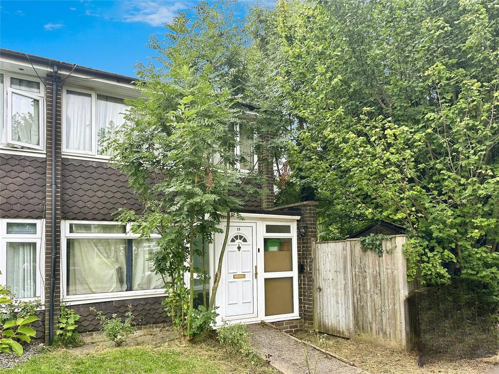 Angel Mead, Woolhampton, Reading, RG7 2 bed end of terrace house - £275,000