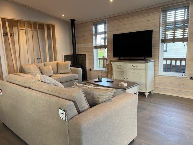 Rye Harbour Holiday Park 2 bed lodge - £279,995