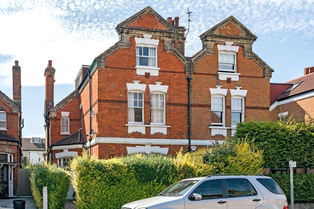 Richmond, Surrey, TW9 Studio - £295,000