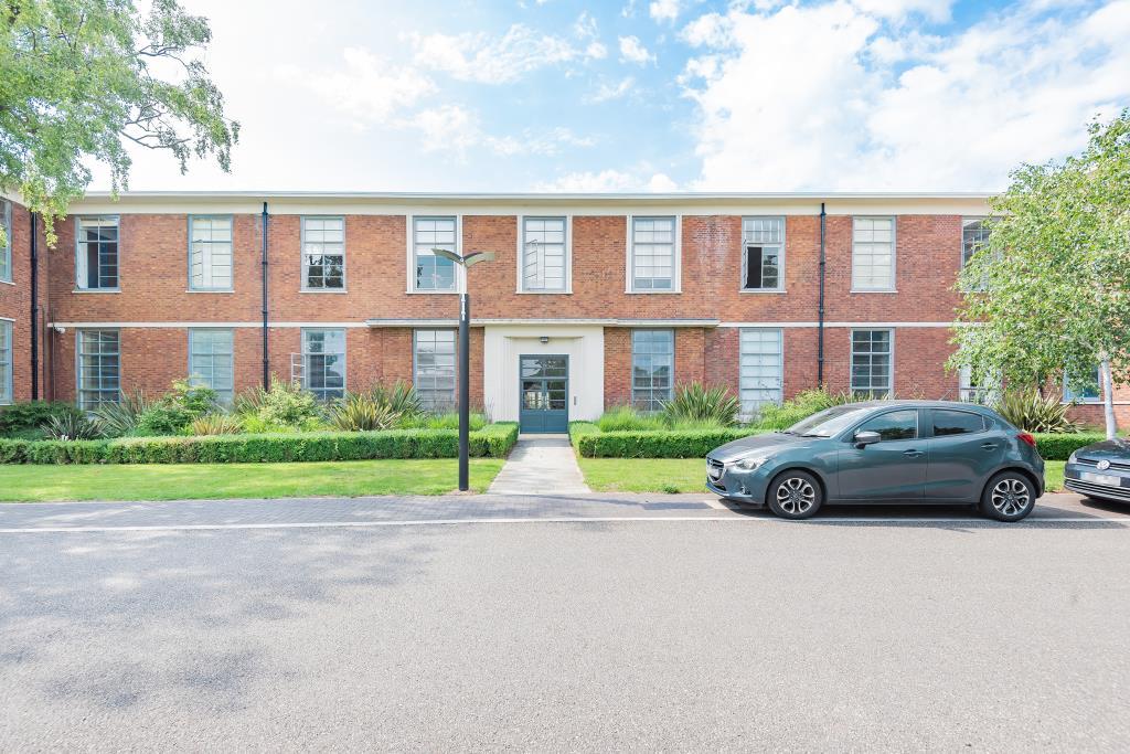 Garden Quarter, Caversfield, ... 2 bed flat - £325,000