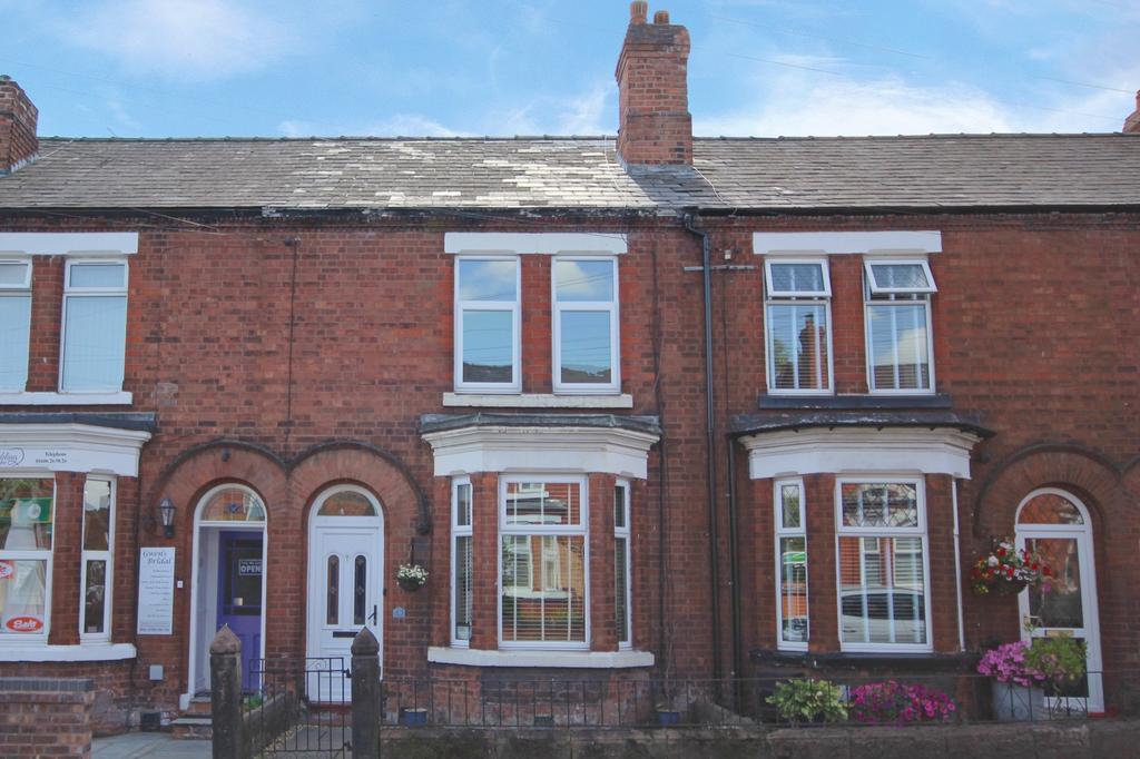 Winnington Lane, Winnington, CW8 2 bed terraced house - £180,000