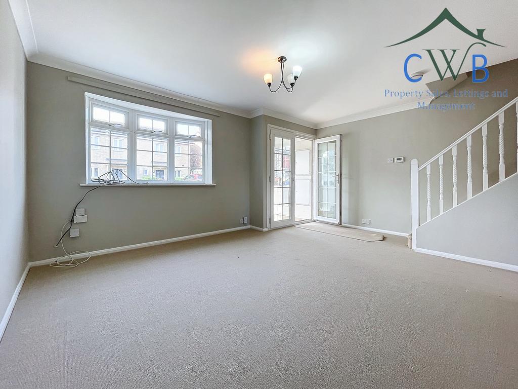 Tangmere Close, ME7 3 bed terraced house - £1,675 pcm (£387 pw)