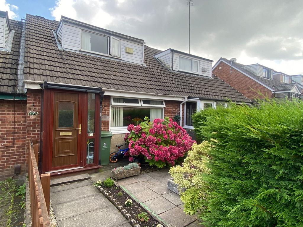 119 Moorhey Street, Glodwick, Oldham 2 bed terraced bungalow - £165,000