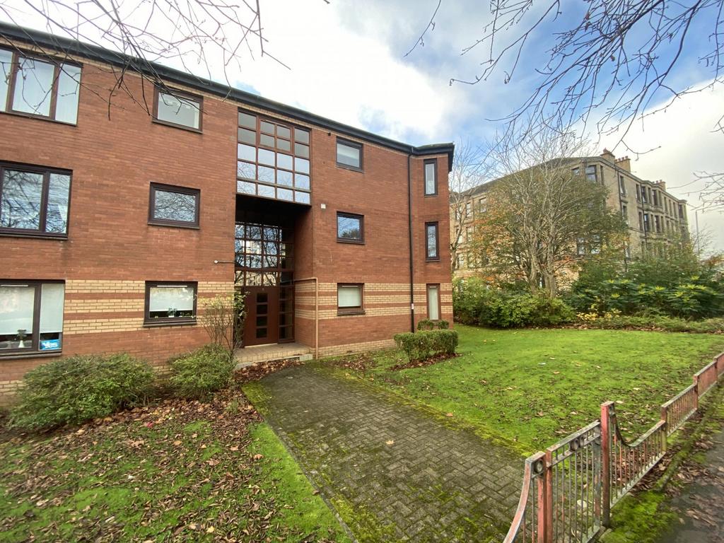 Flemington Street, Springburn... 2 bed flat - £795 pcm (£183 pw)