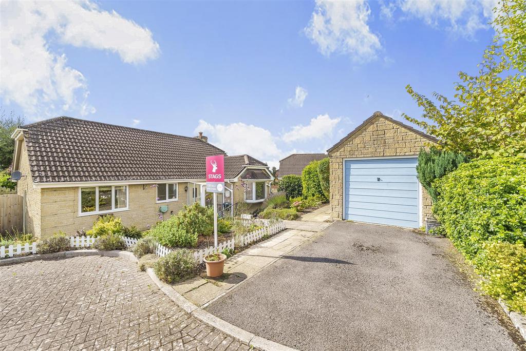 Nathan Close, Yeovil 3 bed bungalow for sale - £440,000