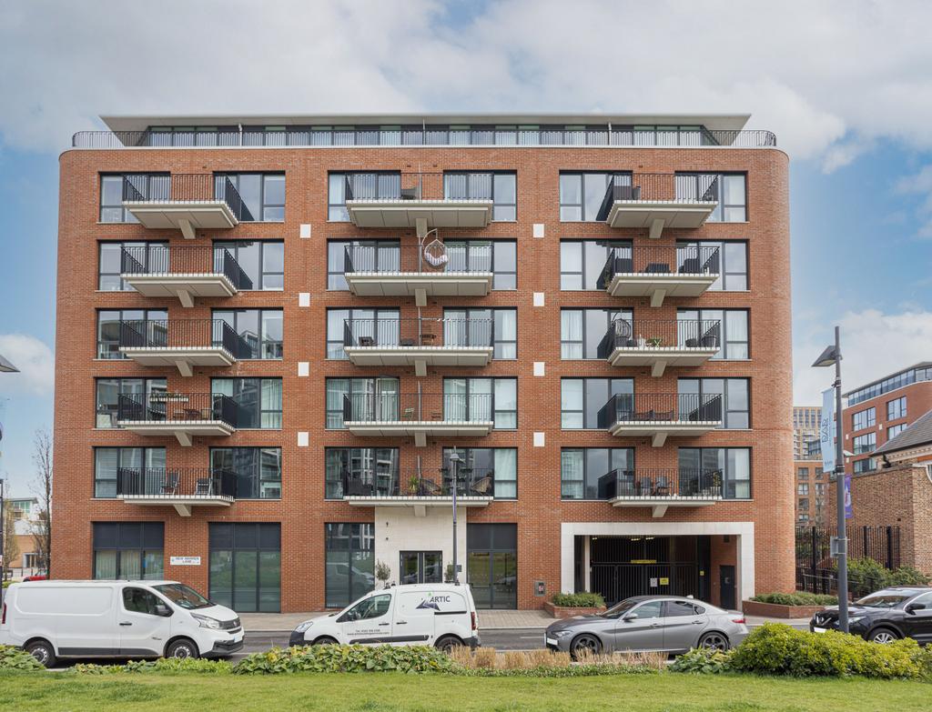 New Warren Lane, Woolwich SE18 2 bed apartment for sale - £579,000