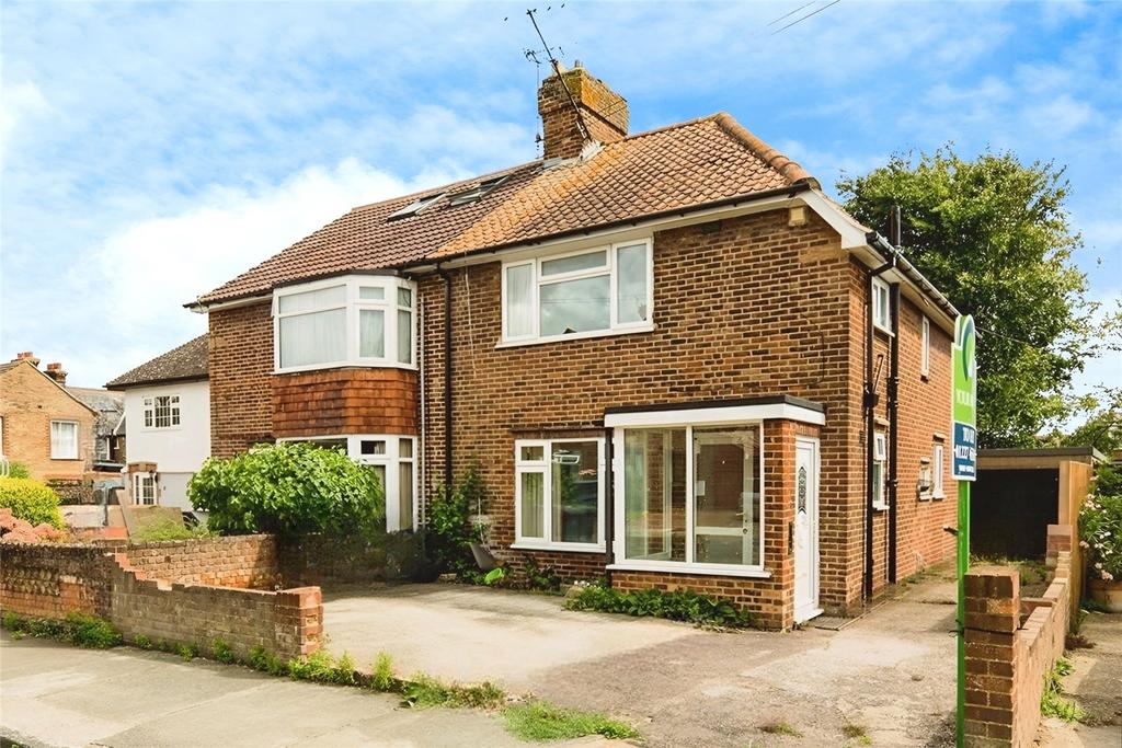 Mandeville Road, Kent CT2 1 bed in a house share to rent - £400 pcm (£ ...