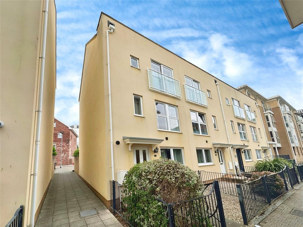 Richmond Court, Exeter EX4 4 bed end of terrace house - £3,000 pcm (£ ...