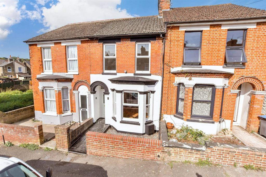 Limes Road, Dover, Kent 2 bed terraced house - £220,000