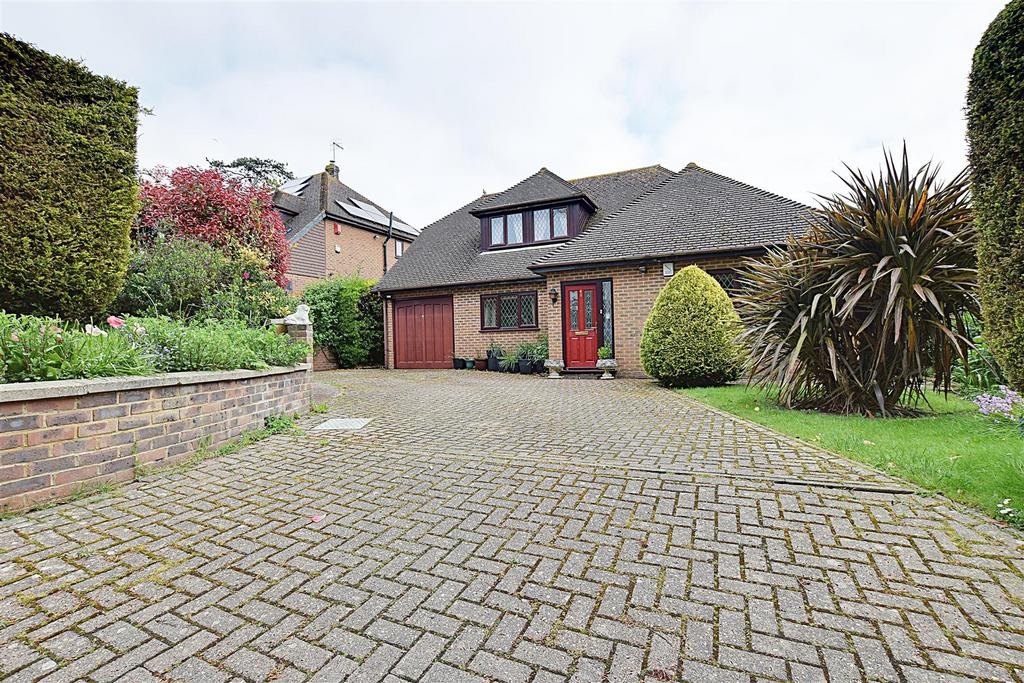 Collington Rise, Bexhill-On-Sea 4 bed detached house for sale - £525,000