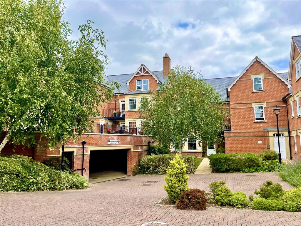 Westlecott House, Westlecot Road... 2 bed apartment for sale - £350,000