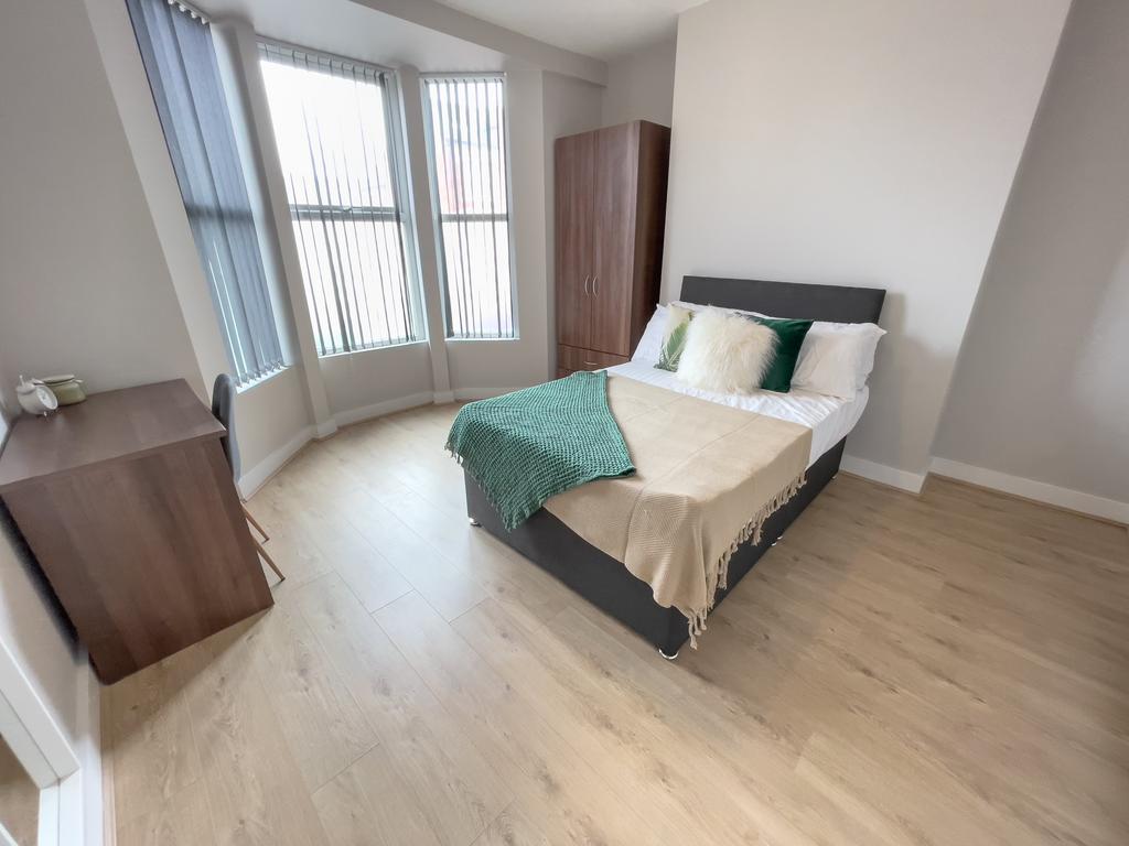Sheil Road, L6 3AB, 2 bed house - £412 pcm (£95 pw)