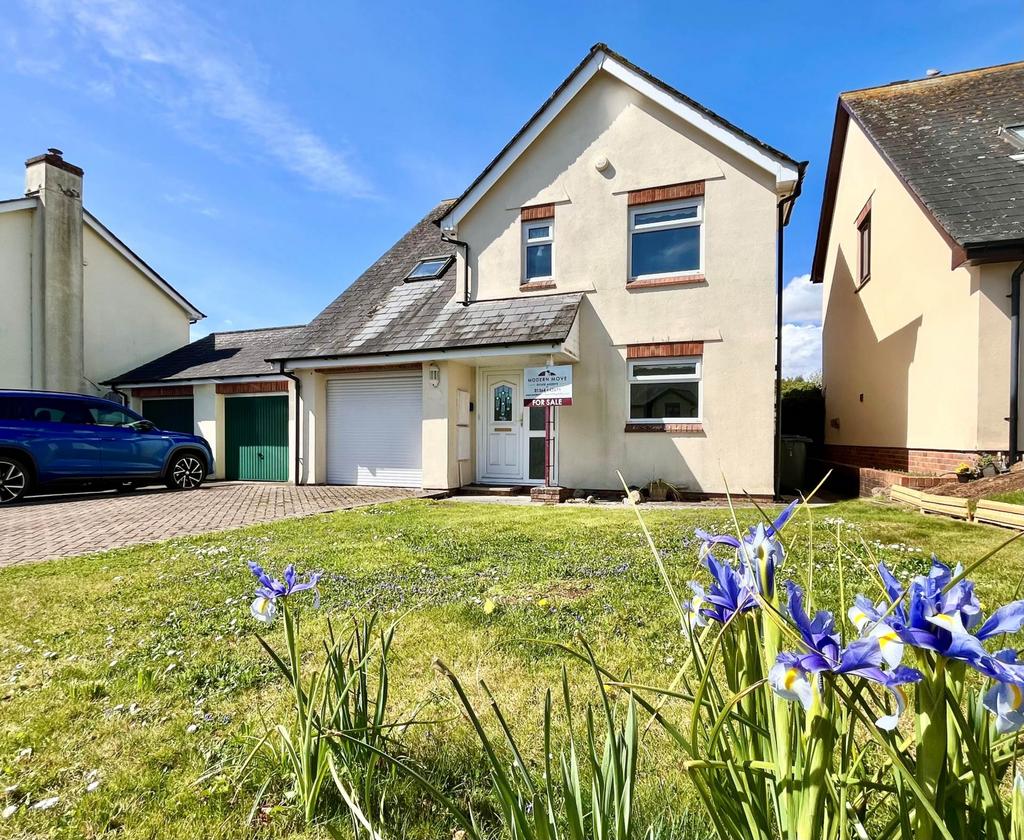 Abbey Grange Close, Buckfastleigh TQ11 4 bed detached house for sale ...