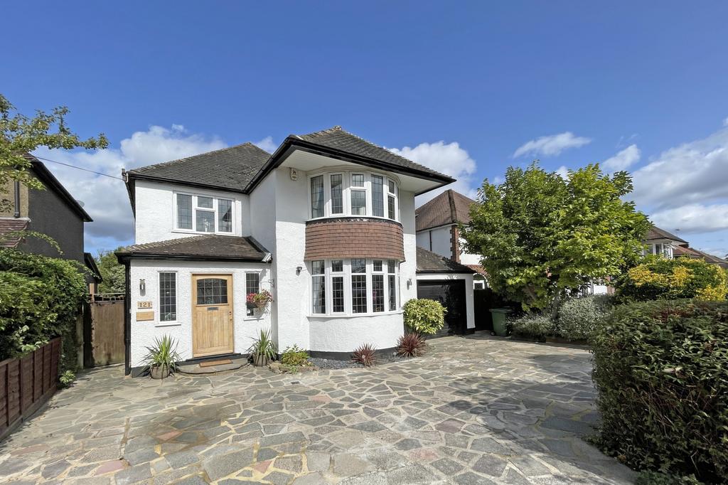 Holmwood Road, Cheam, SM2 4 bed detached house for sale - £1,100,000