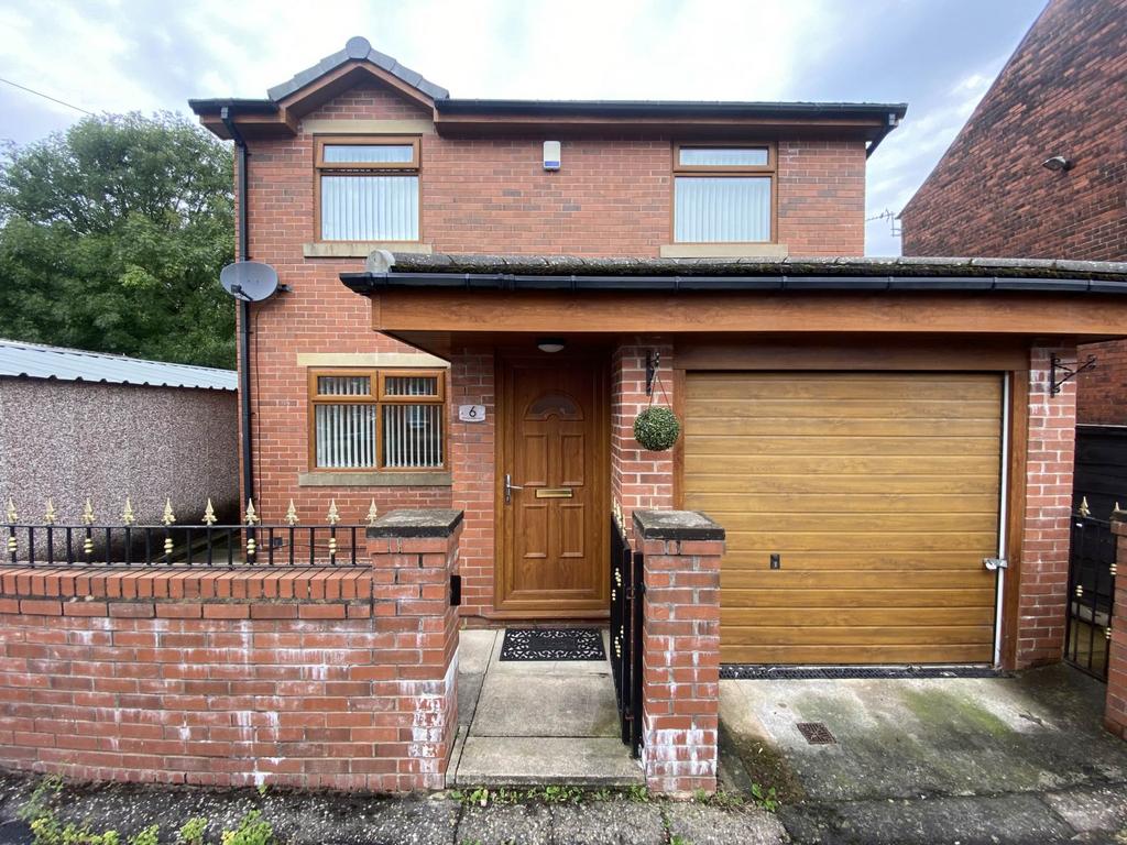 Brooklands Street, Royton 3 bed detached house - £249,950