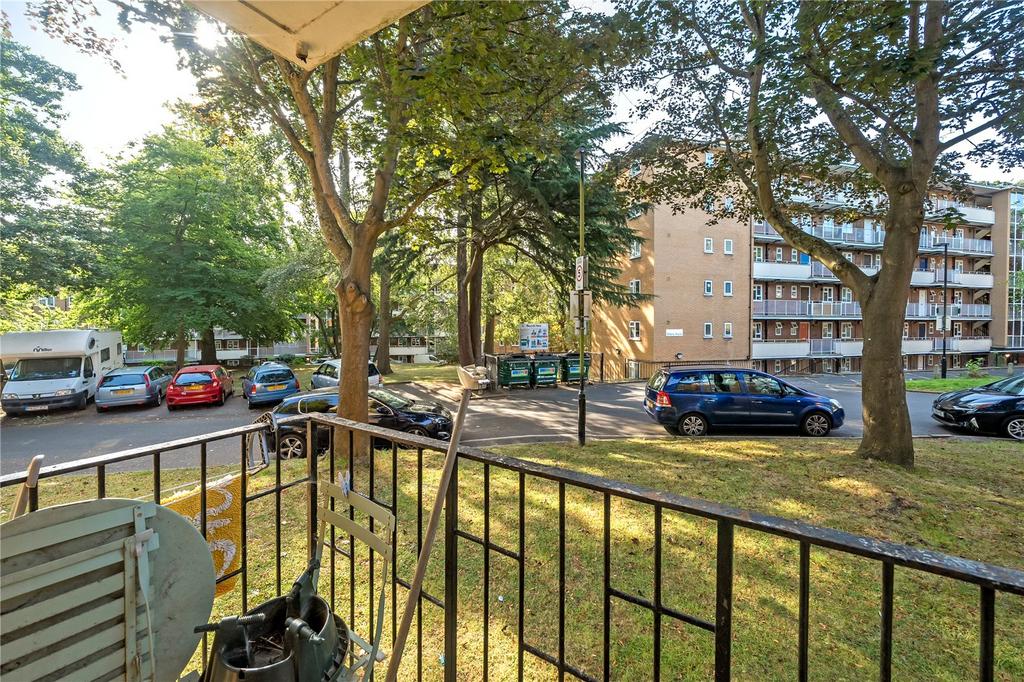 Dundry House, Sydenham Hill... 2 bed flat - £300,000