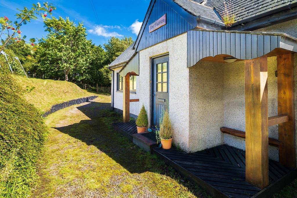 Am Fuaran, 66 Strathkanaird... 5 bed detached house for sale - £400,000